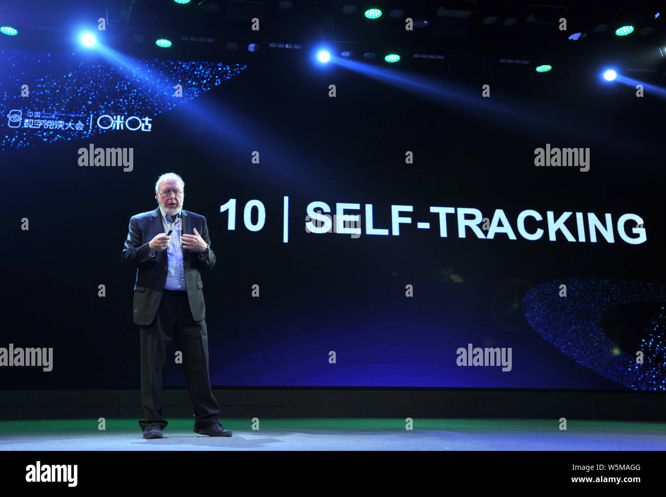 Kevin Kelly, founding executive editor of Wired magazine, delivers a ...