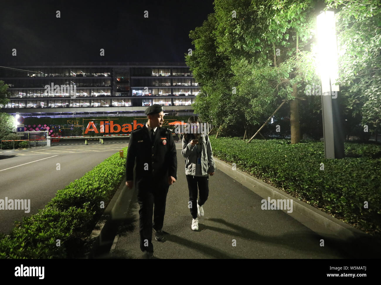 China 996 overtime hi-res stock photography and images - Alamy