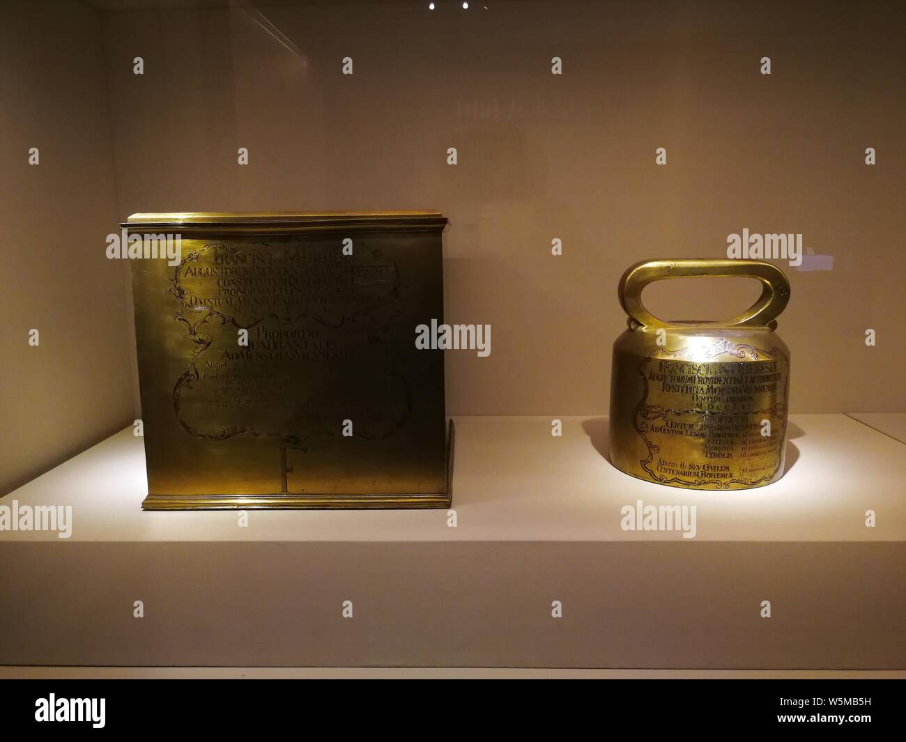 View of cultural relics on display at the Exhibition of treasures from ...