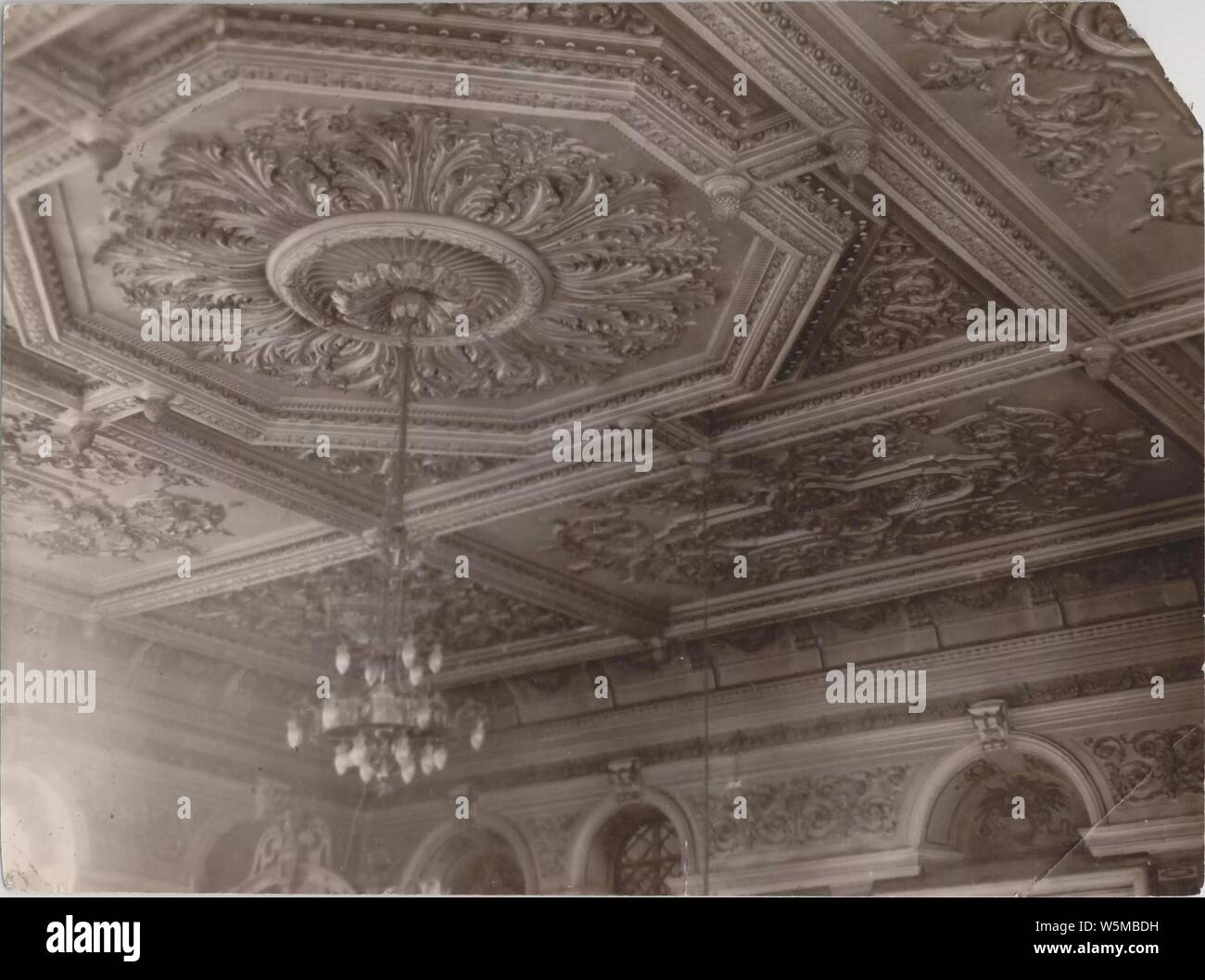 Czortkow (Chortkiv) Hassidic Synagogue, ceiling Stock Photo - Alamy