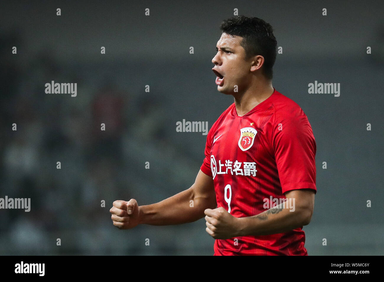 Brazilian football player Elkeson de Oliveira Cardoso, or simply ...