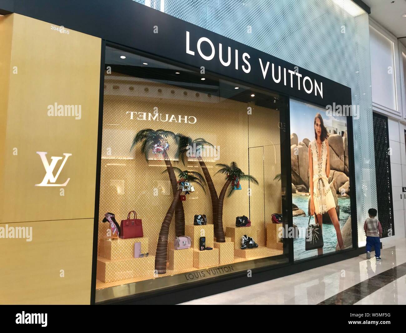 --FILE--View of a Louis Vuitton (LV) store in Tsim Sha Tsui, Hong Kong ...