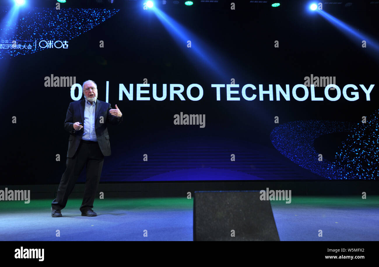 Kevin Kelly, founding executive editor of Wired magazine, delivers a ...