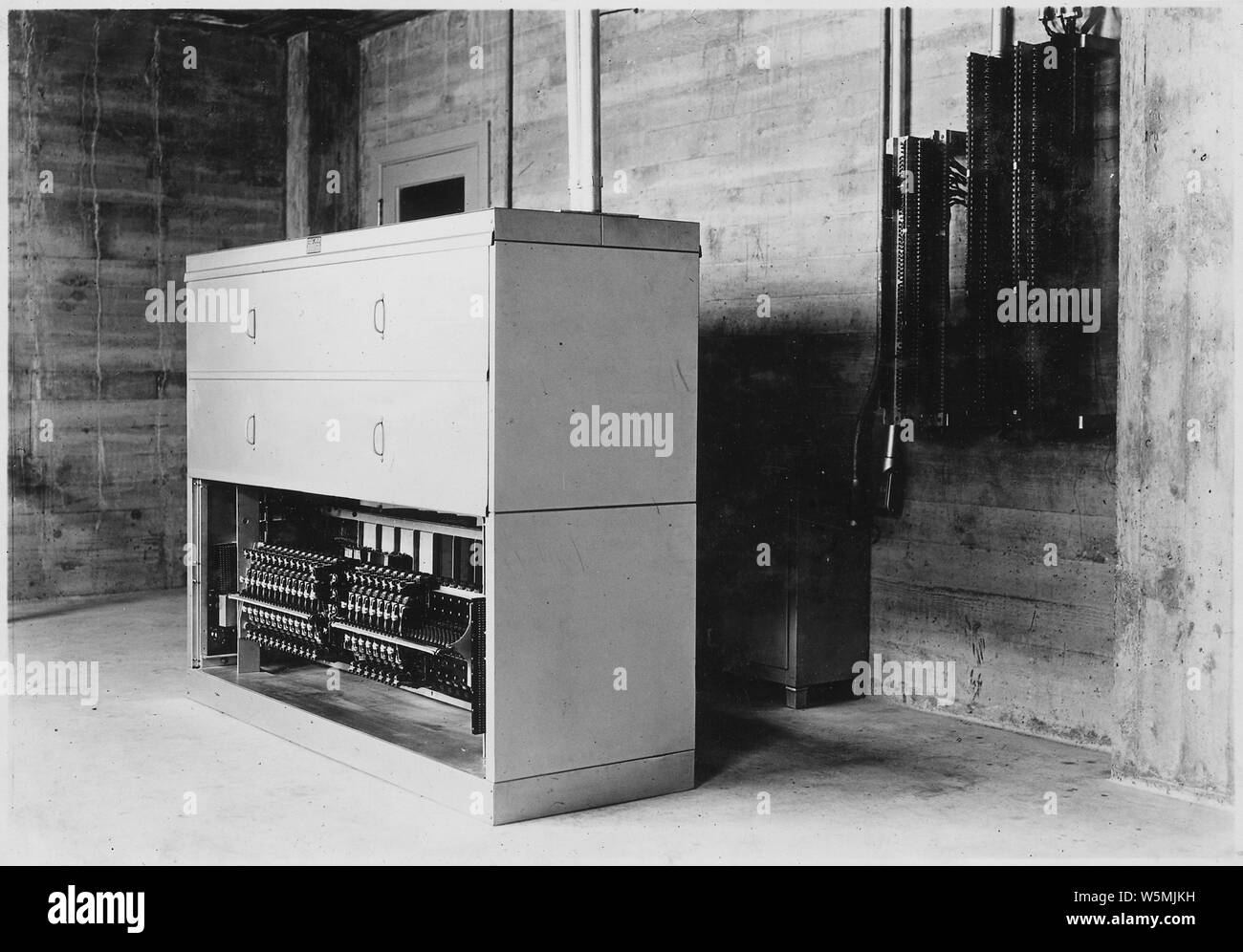 Exchange cabinet installation of the government automatic telephone ...