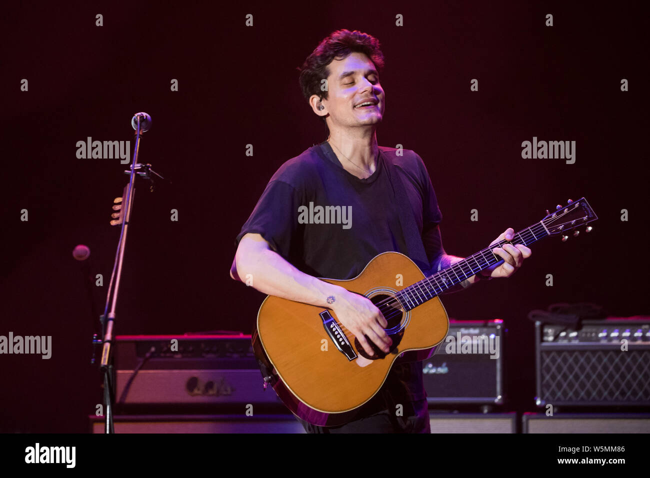 John mayer singer hi-res stock photography and images - Alamy