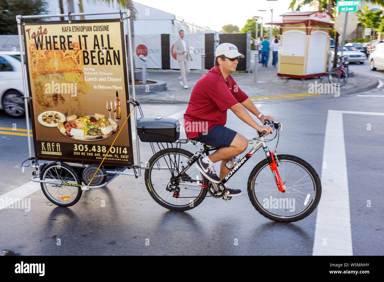 Men working on billboard hi-res stock photography and images - Alamy