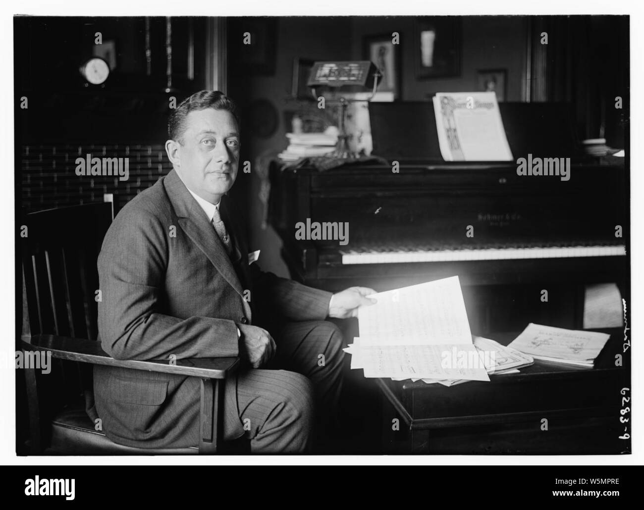 Dadmun hi-res stock photography and images - Alamy