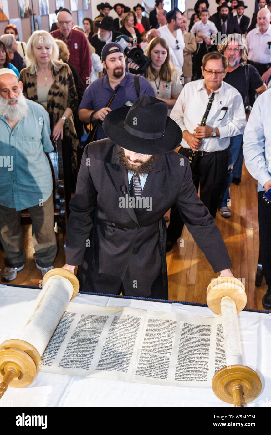 Orthodox judaism hi-res stock photography and images - Alamy