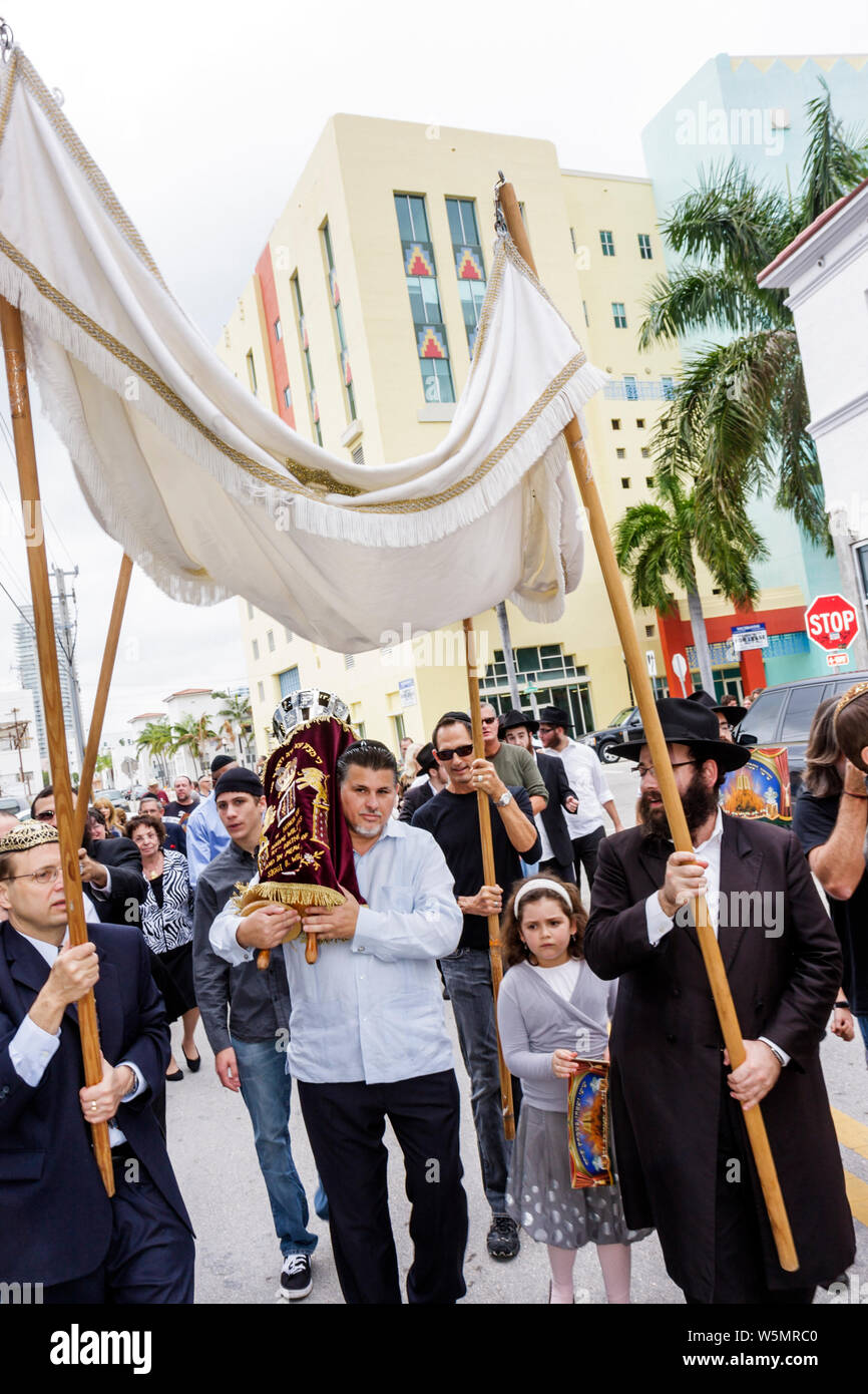 Rabbi jewish students children hi-res stock photography and images - Alamy