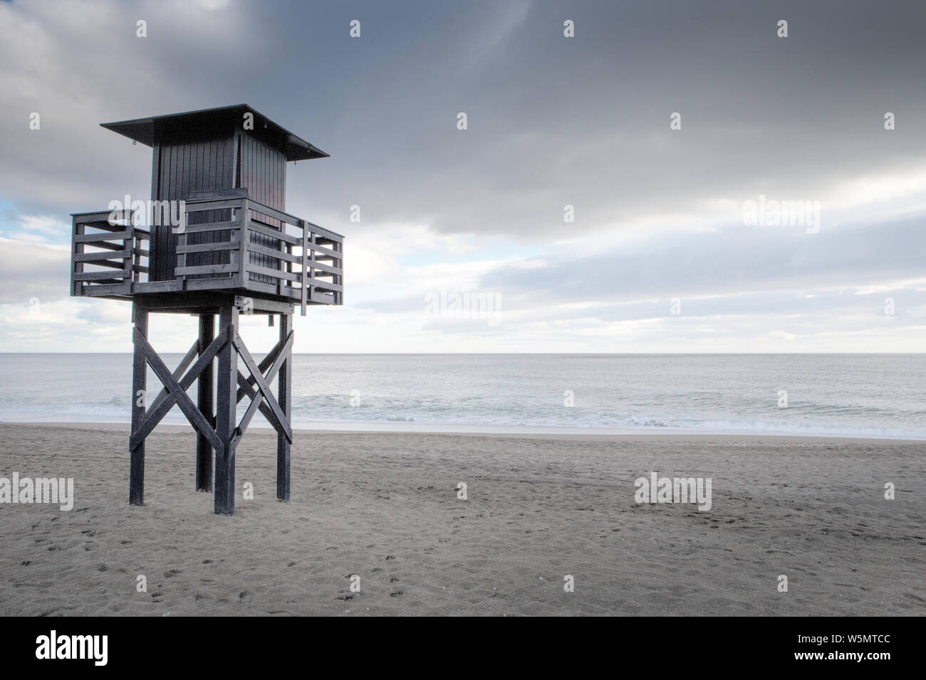 wooden lifeguard lookout tower on the beach in spain Stock Photo - Alamy