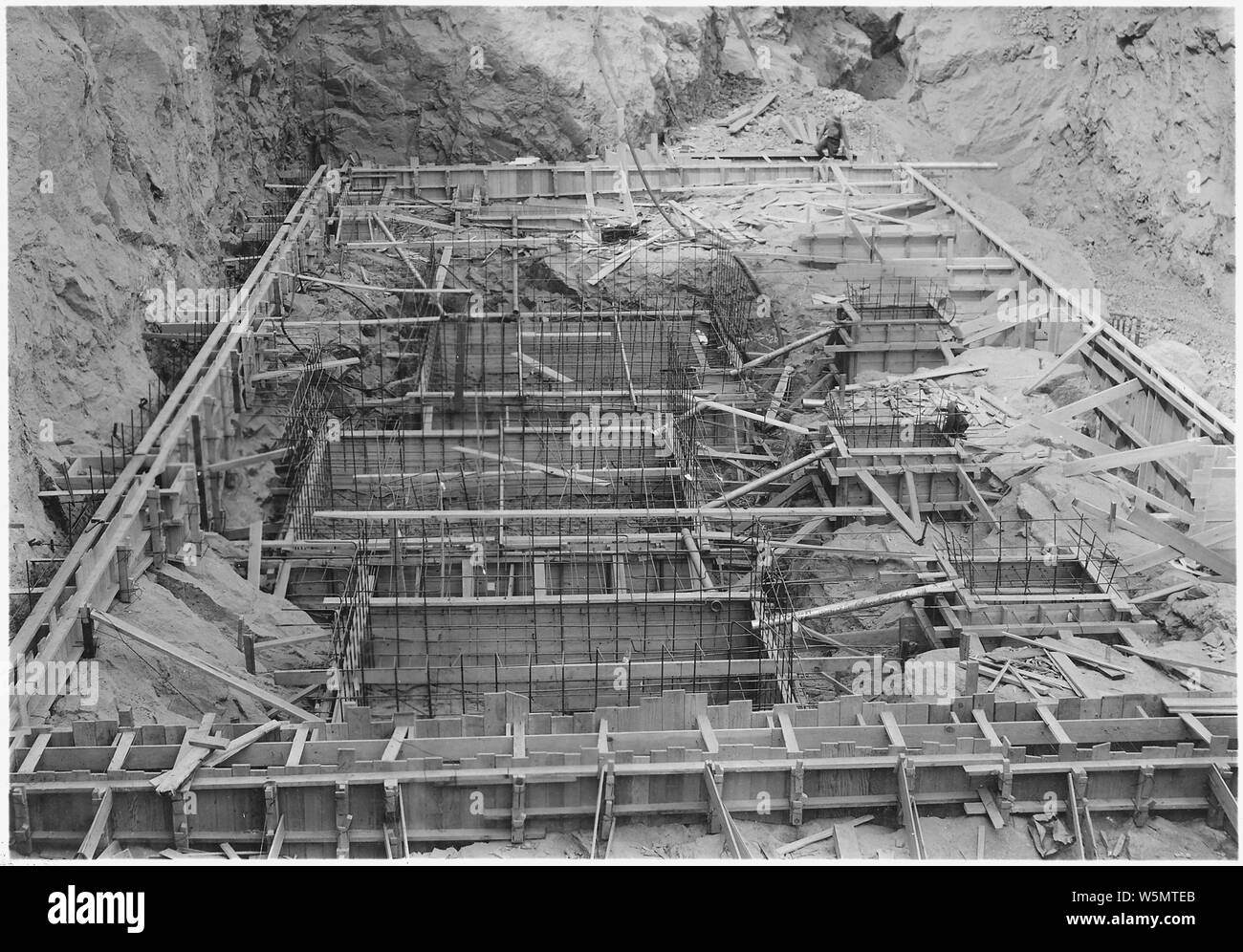 Foundation framework and reinforcing steel for 150-ton permanent ...