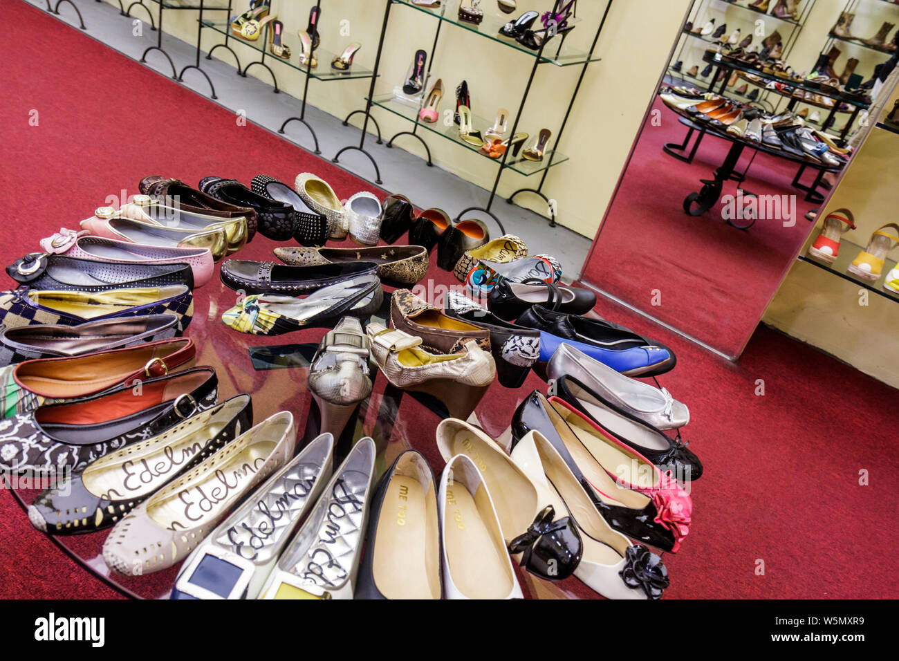 Woman's and men's business shoes hi-res stock photography and images ...