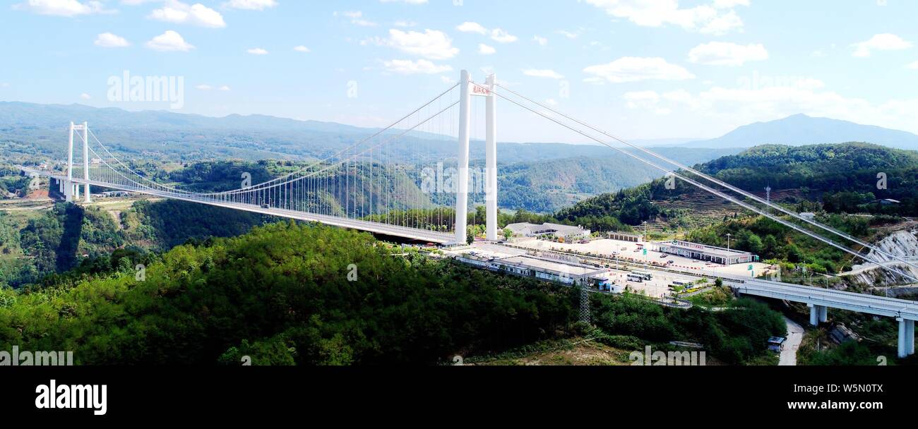 Aerial view of the Longjiang Bridge, connecting the cities of Baoshan ...