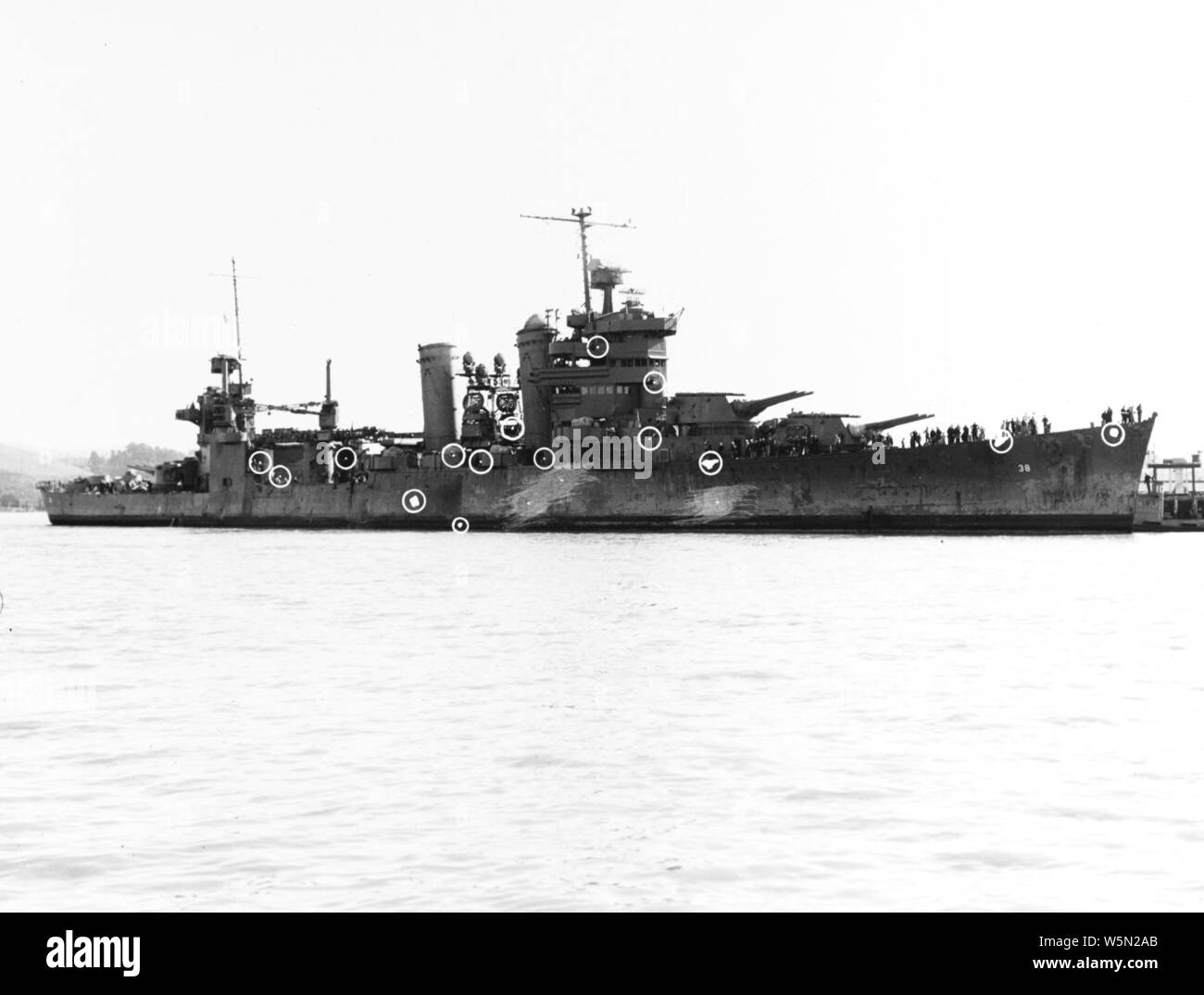 Uss san francisco (ca 38) hi-res stock photography and images - Alamy