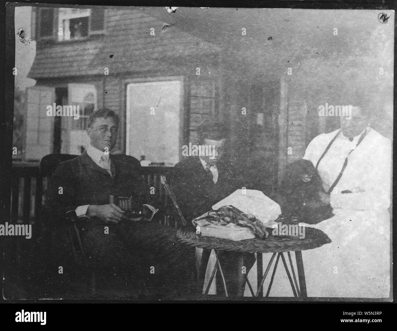 Franklin d roosevelt with hall roosevelt hi-res stock photography and ...