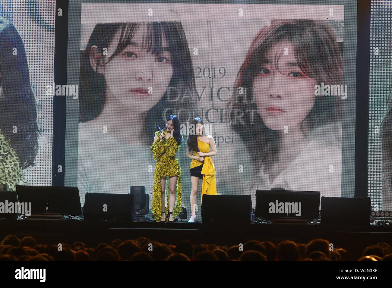 Lee Hae-ri and Kang Min-kyung of South Korean pop duo Davichi perform ...