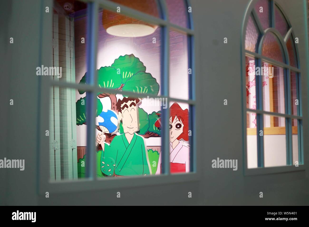 Crayon shin chan hi-res stock photography and images - Alamy