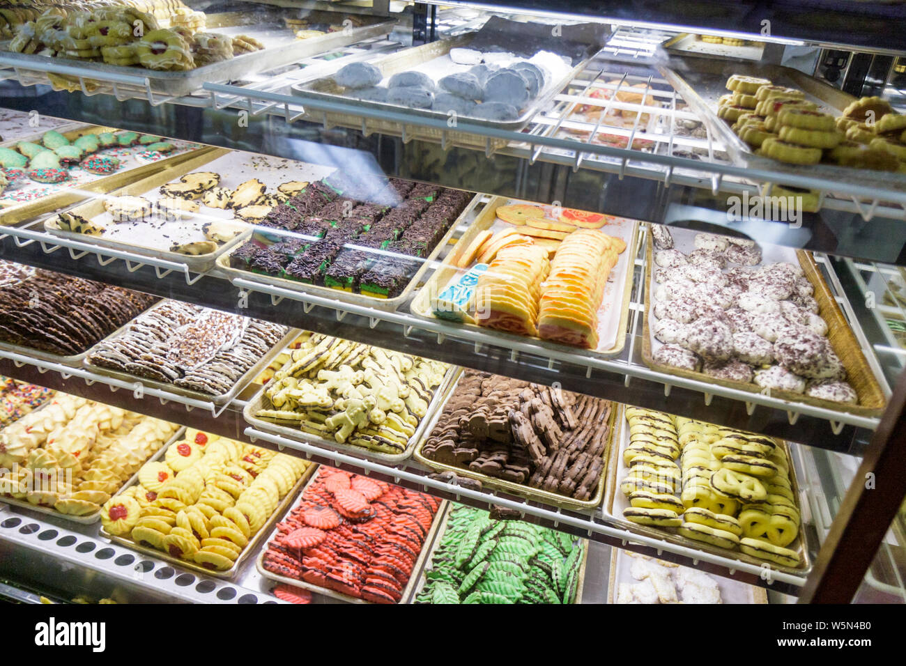 North Miami Beach Florida,Laurenzo's Italian Market,supermarket ...