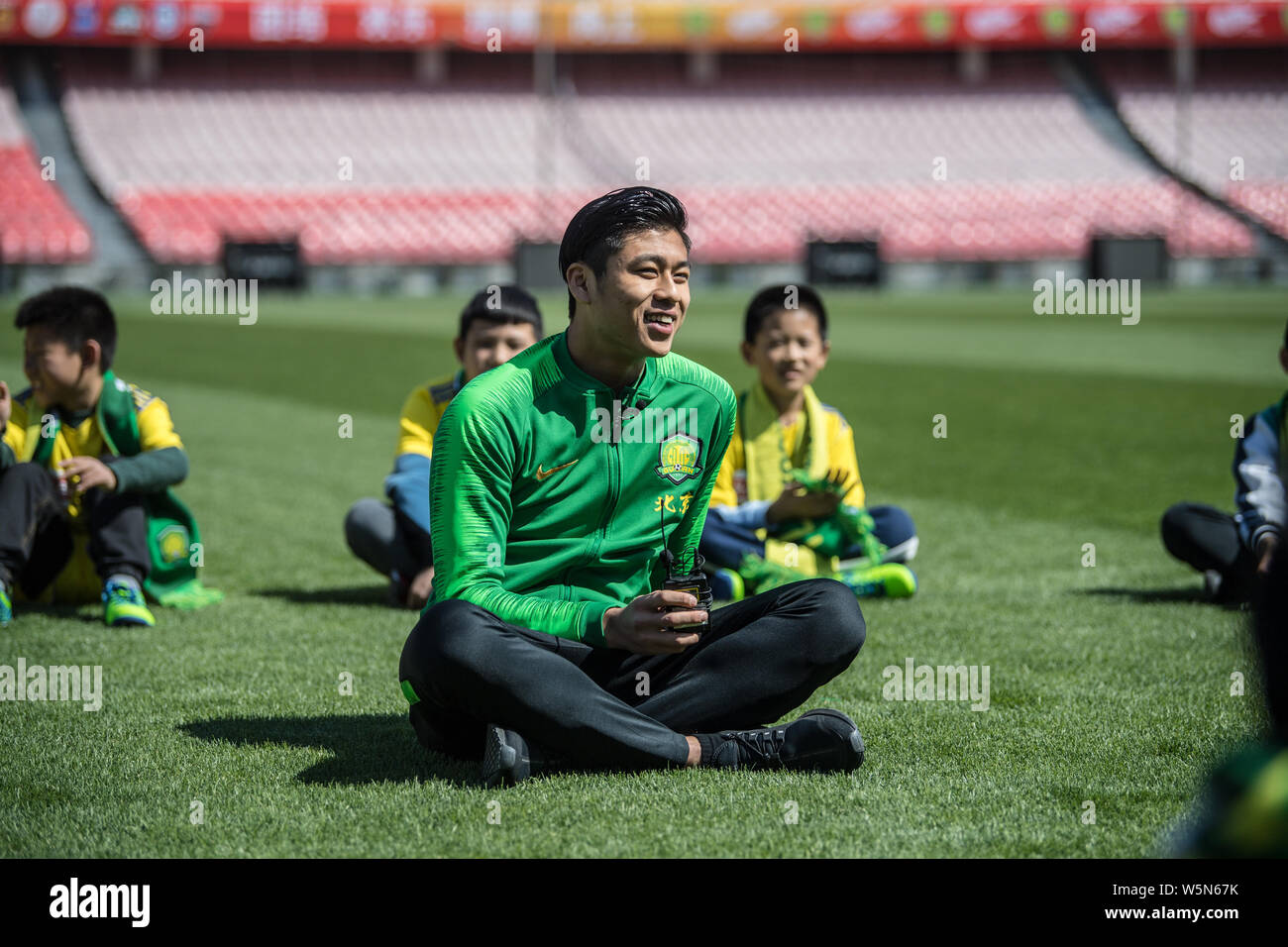 Zhang Yuning, Super League Head in March, of Beijing Sinobo Guoan F.C ...