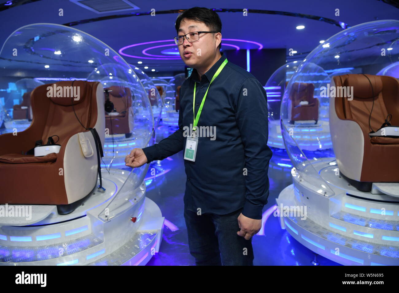 Vr cinema china hi-res stock photography and images - Alamy