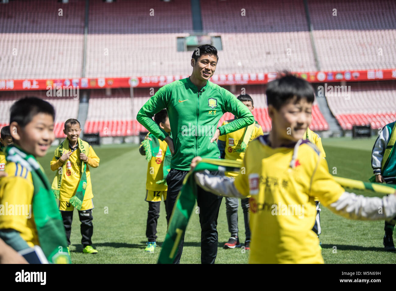 Zhang yuning hi-res stock photography and images - Alamy