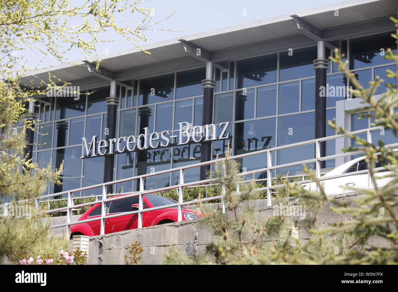 4s shop hi-res stock photography and images - Alamy