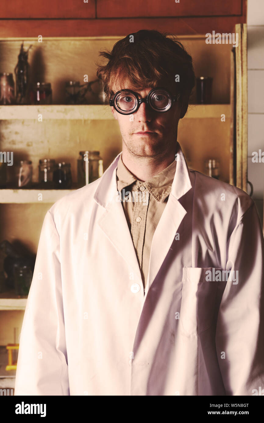 Lab experiments hi-res stock photography and images - Alamy