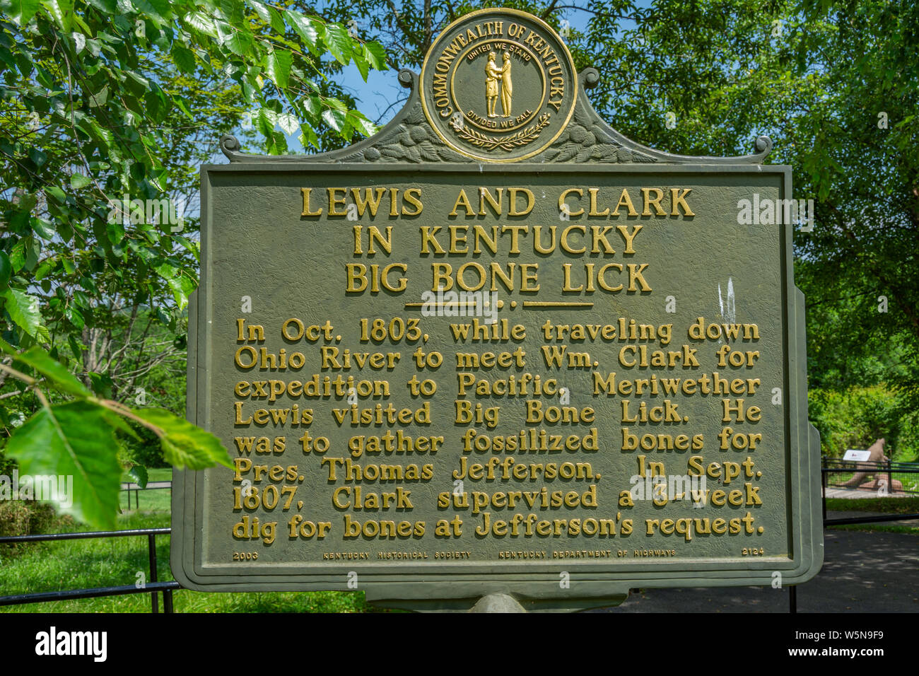 Gather bones hi-res stock photography and images - Alamy