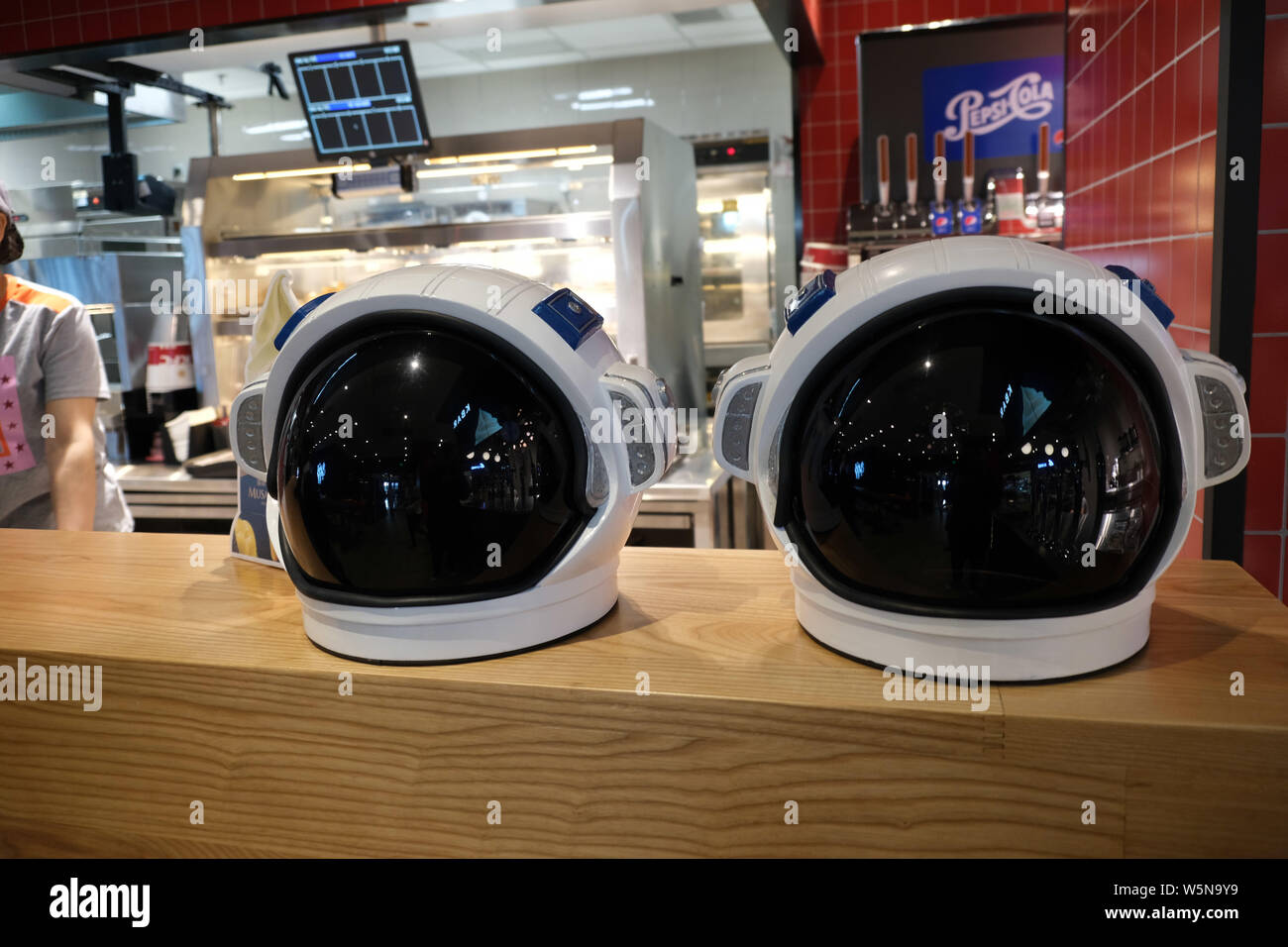 Kfcs hi-res stock photography and images - Alamy