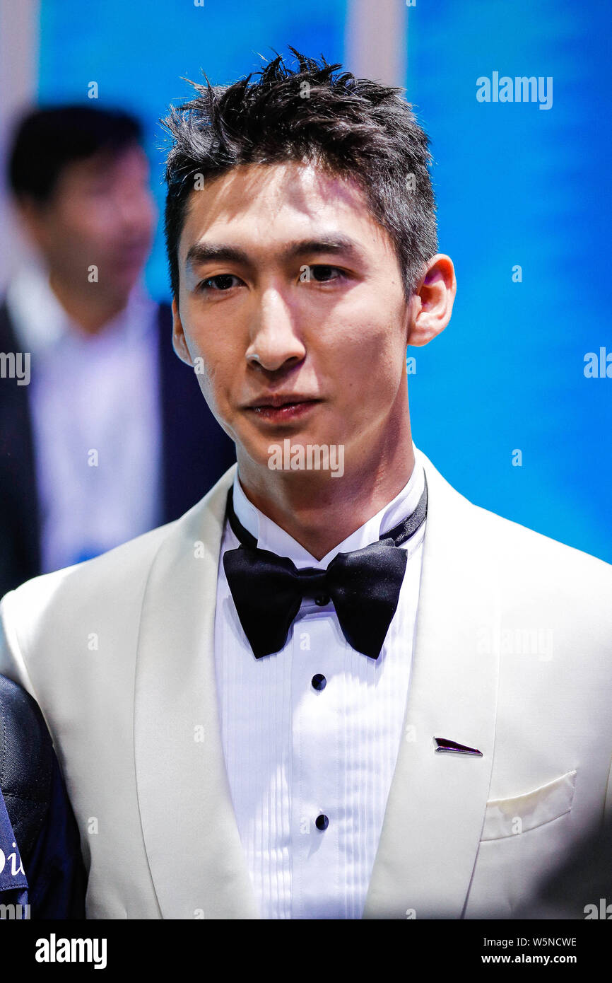 Chinese short track speed skater Wu Dajing, the winner of the men's 500 ...