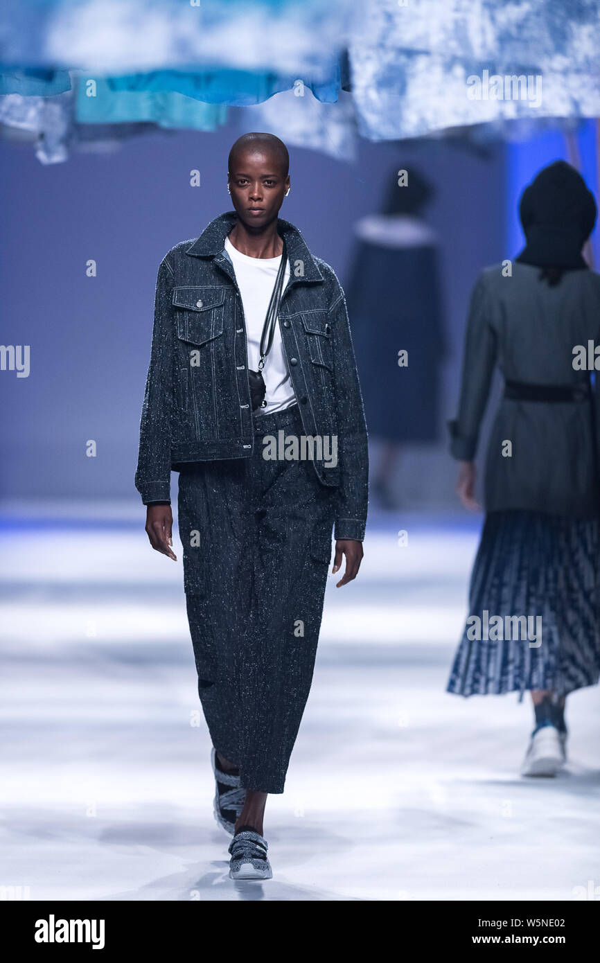 A model displays a new creation at the JI CHENG show during the ...