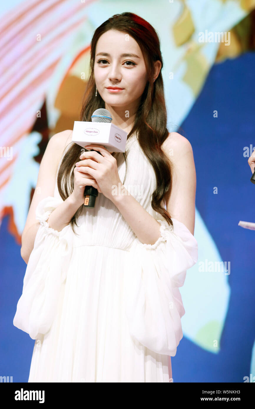 --FILE--Chinese Uigur actress Dilraba Dilmurat, also known as Dilireba ...