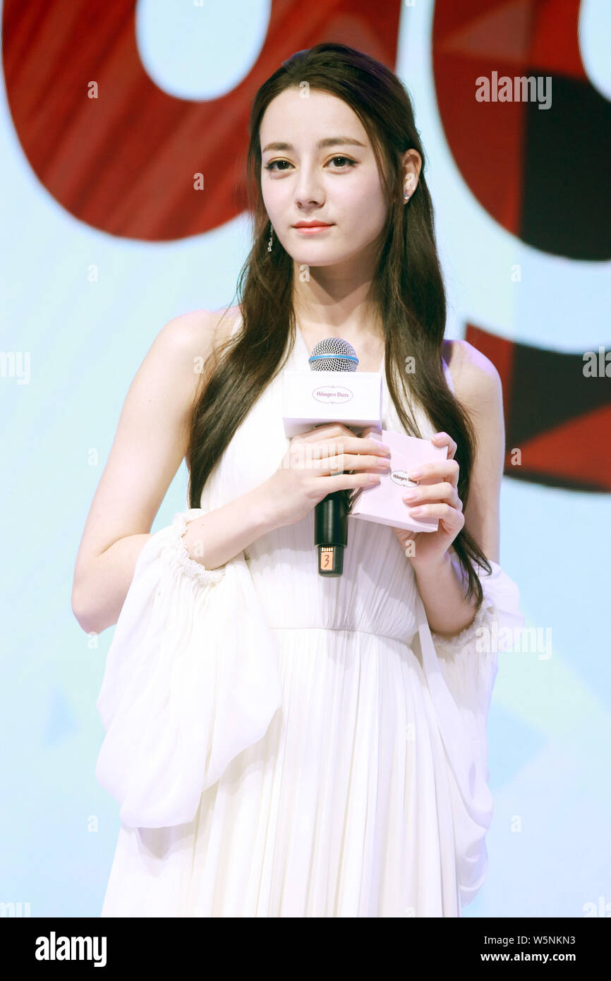 --FILE--Chinese Uigur actress Dilraba Dilmurat, also known as Dilireba ...