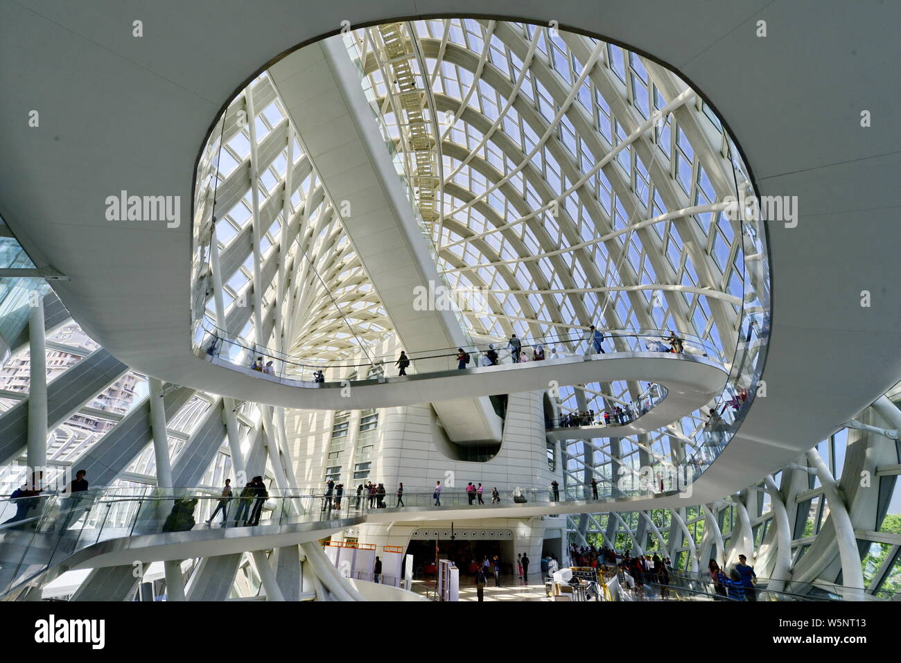 Phoenix center china hi-res stock photography and images - Alamy