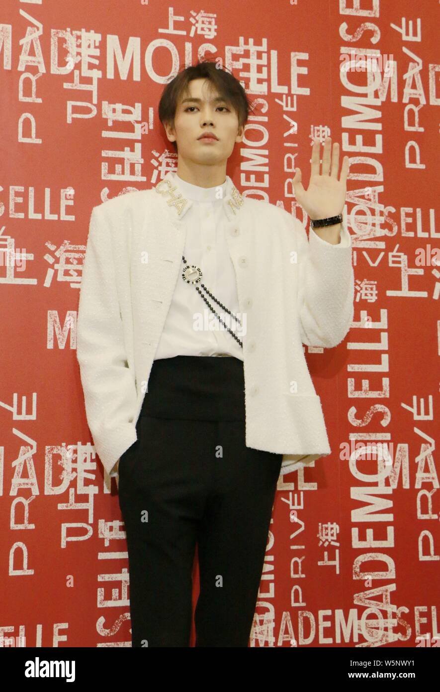 Taiwanese singer Lin Yanjun, also known as Evan Lin, of Chinese boy ...