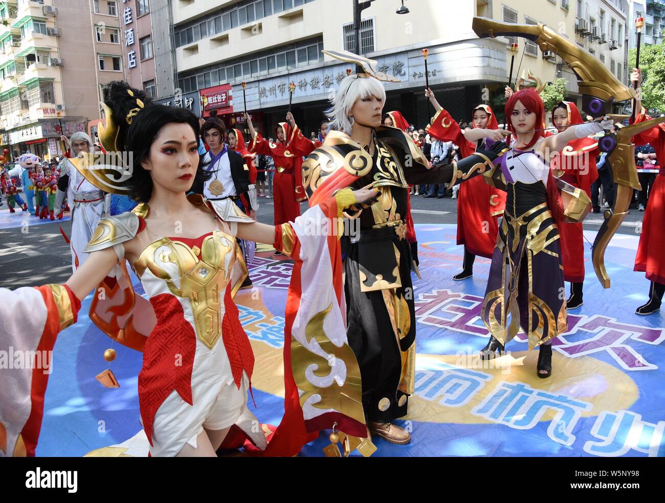 Cosplay fans dressed as their favorite characters from movies and ...