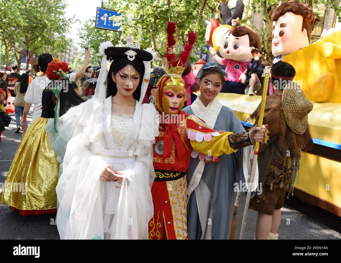 Cosplay fans dressed as their favorite characters from movies and ...