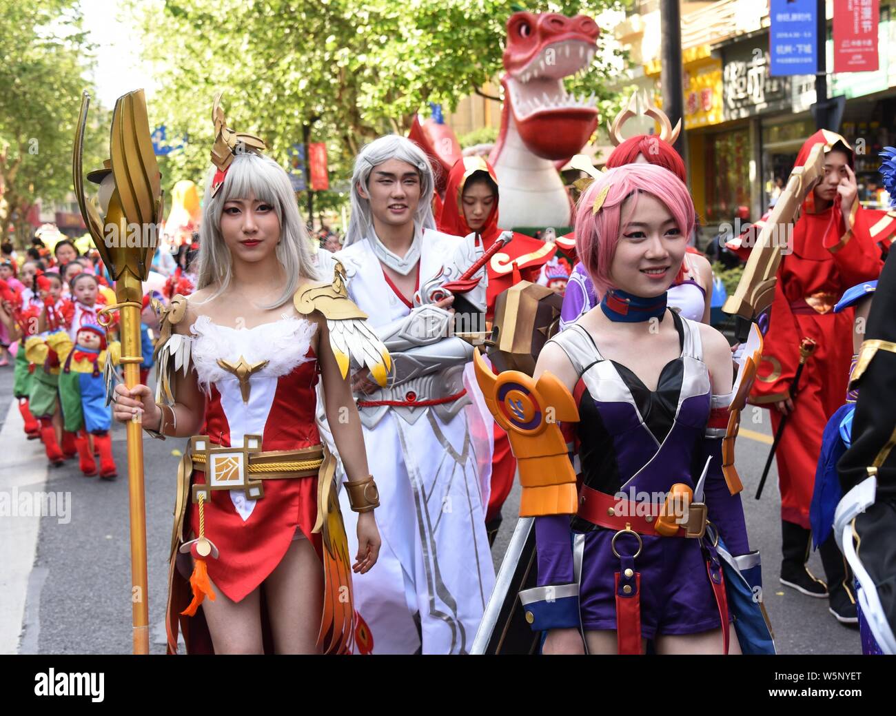 Cosplay fans dressed as their favorite characters from movies and ...