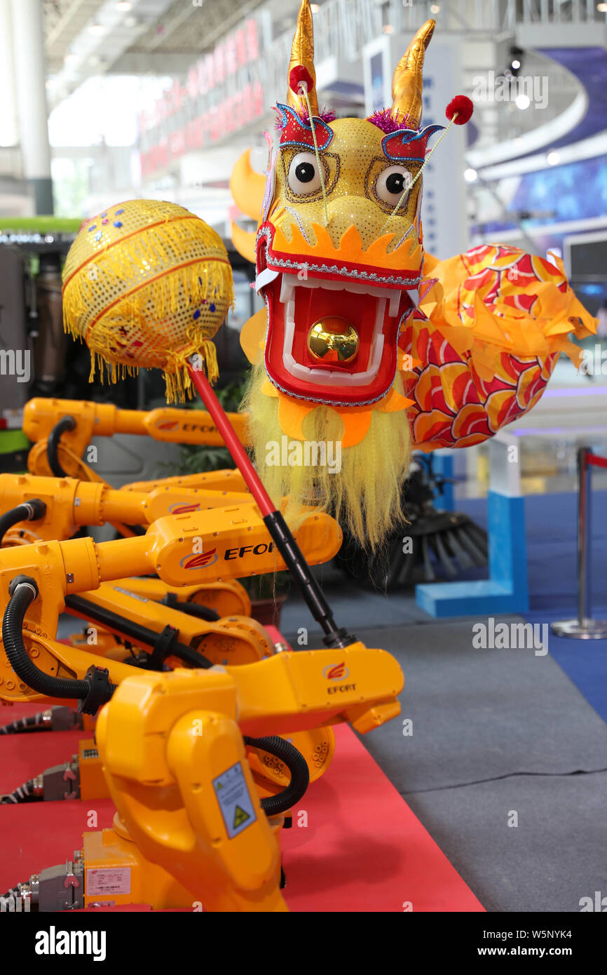 Robotic Chinese Dragon