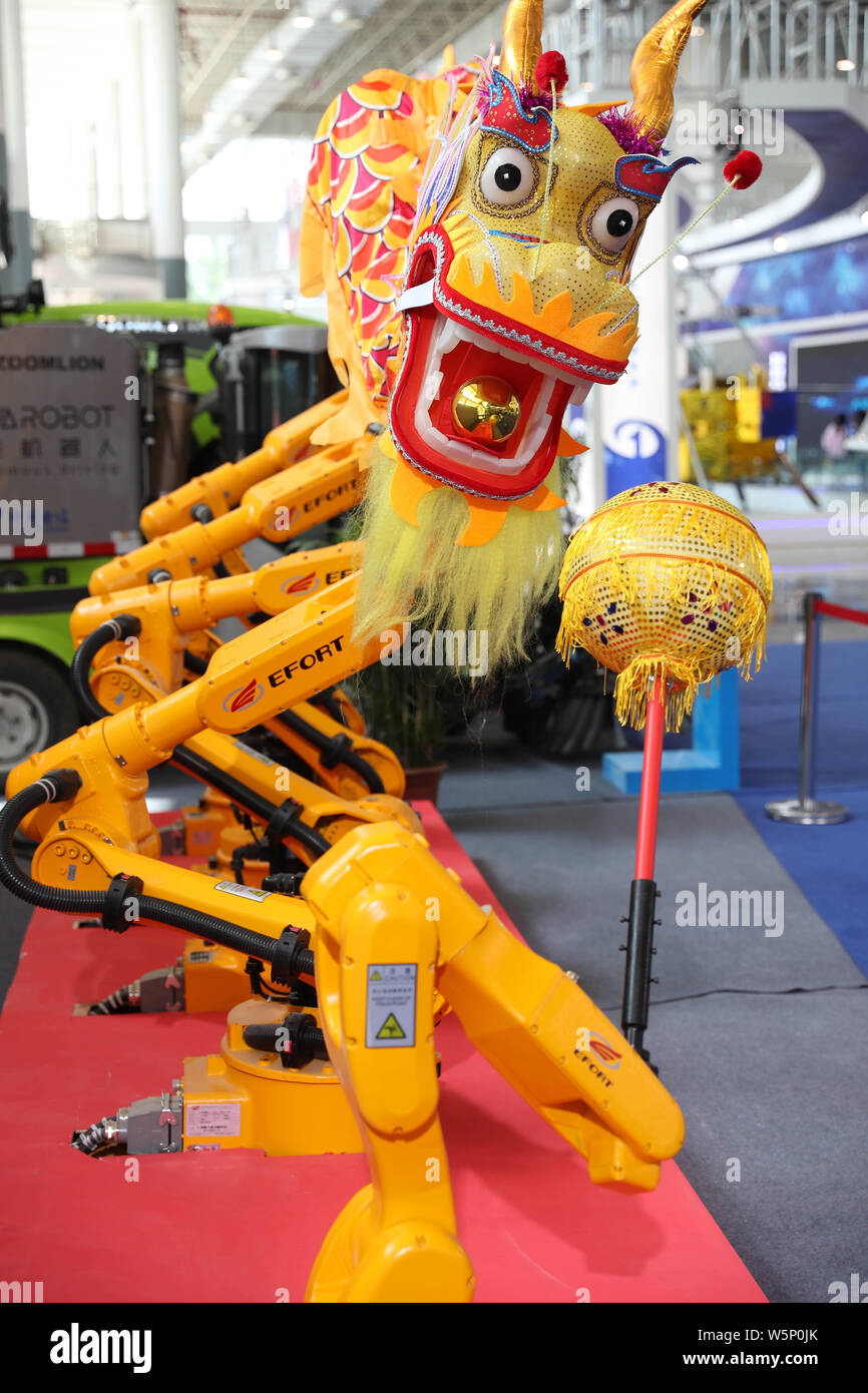 Robotic Chinese Dragon