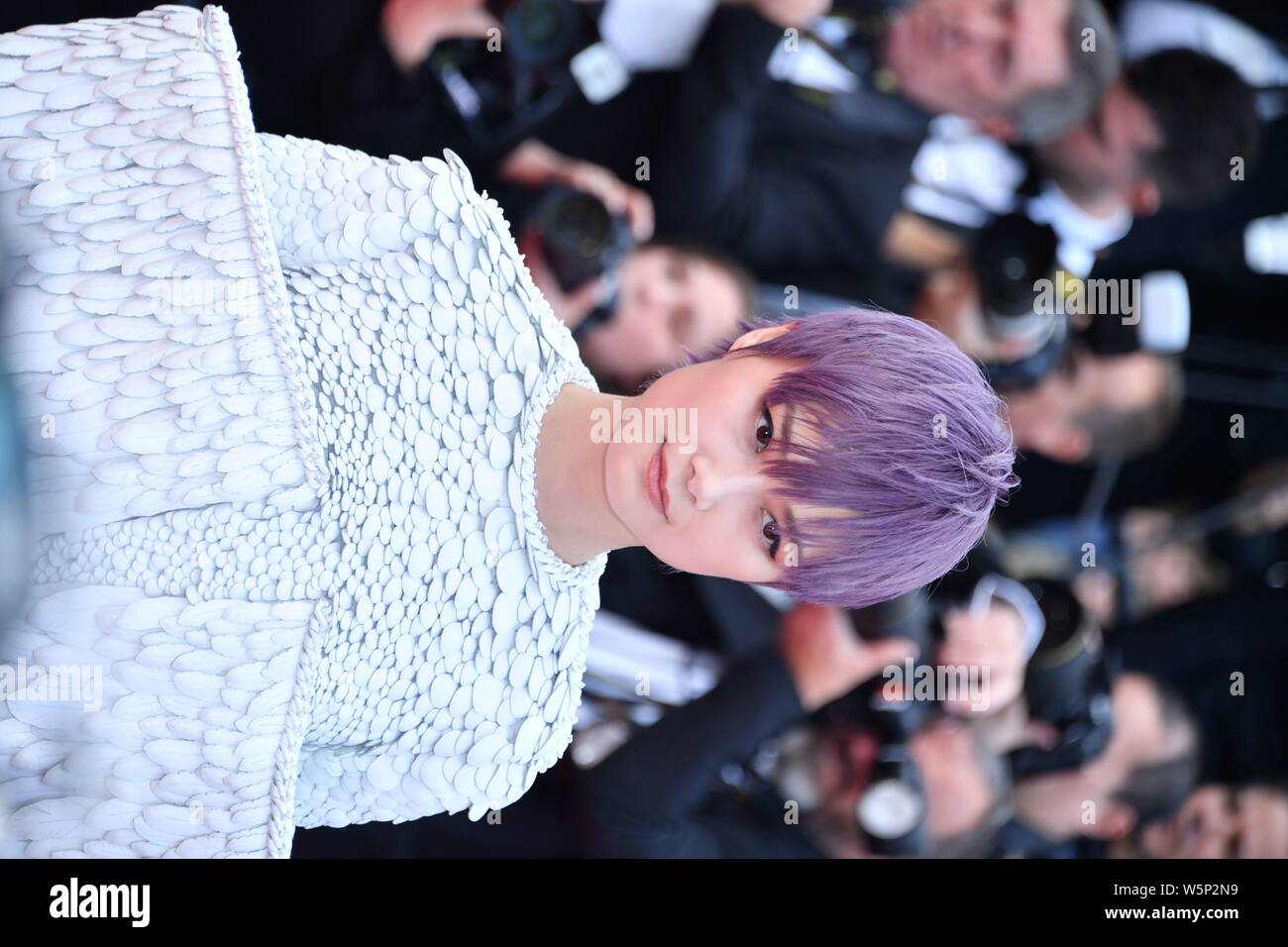 Chinese singer Chris Lee or Li Yuchun poses as she arrives on the red ...