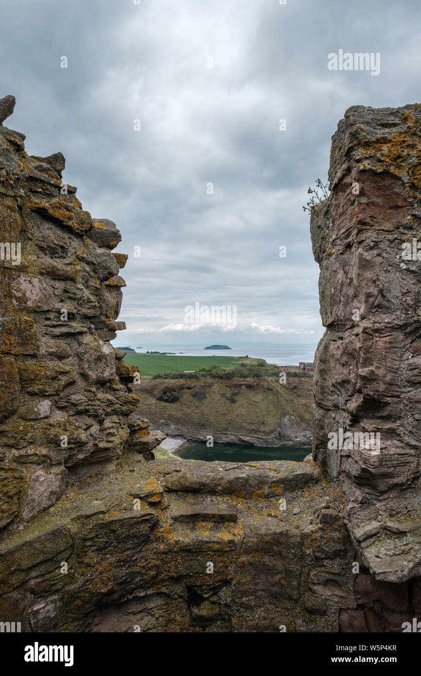Craigleith stone hi-res stock photography and images - Alamy