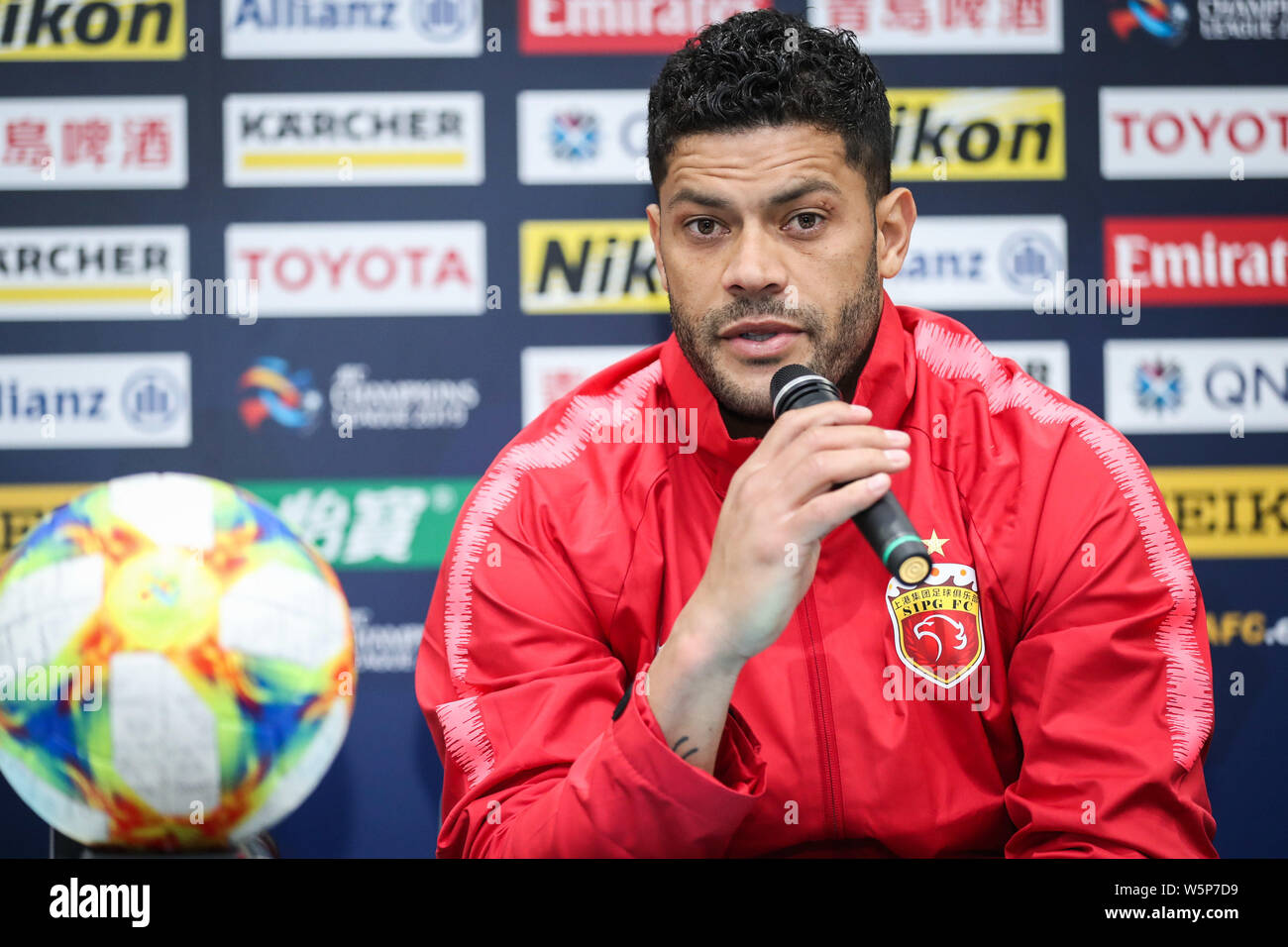Brazilian football player Givanildo Vieira de Sousa, known as Hulk, of China's Shanghai SIPG ...