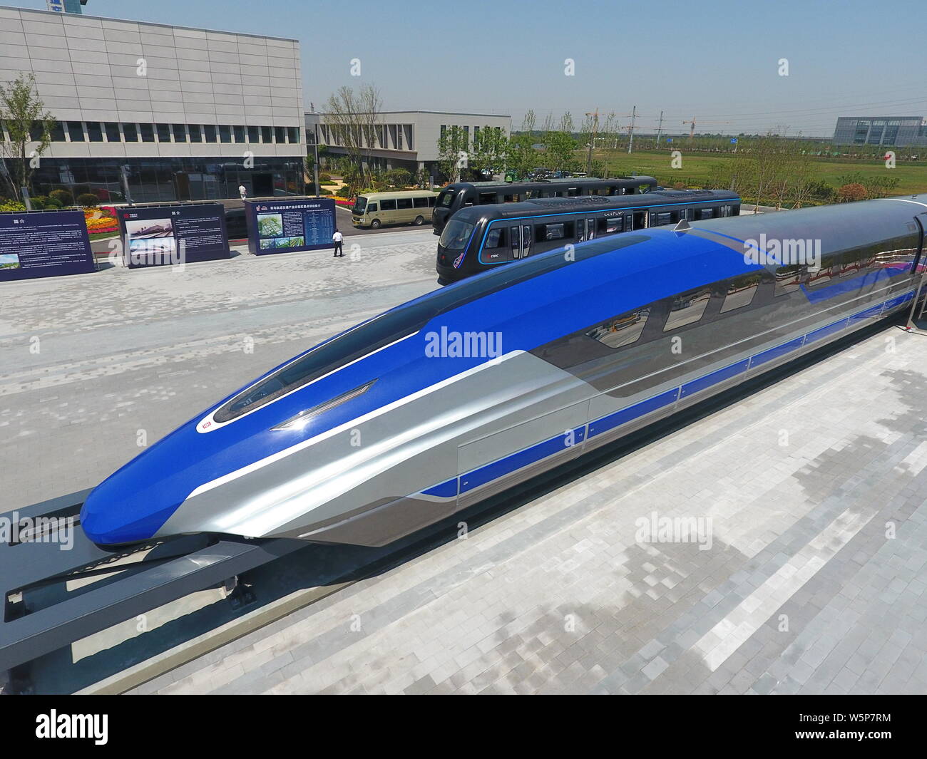 Maglev train hi-res stock photography and images - Alamy