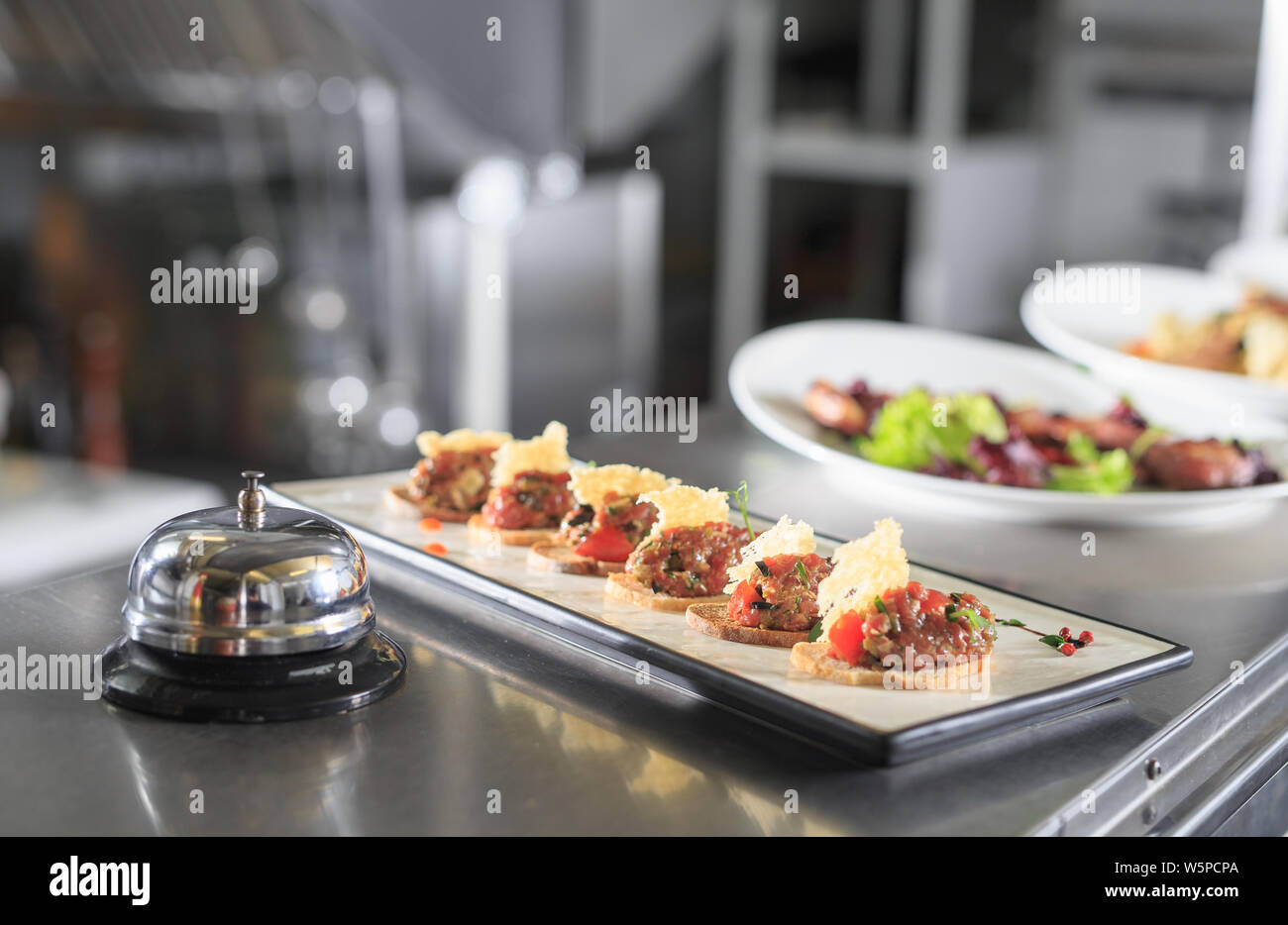 Distribution table hi-res stock photography and images - Alamy