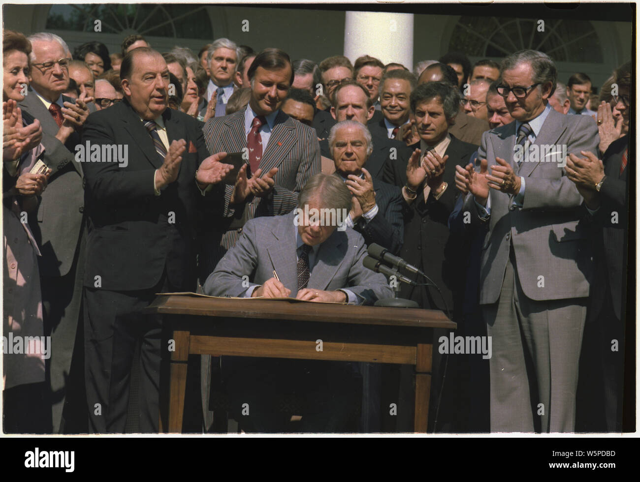 Jimmy carter signing hi-res stock photography and images - Alamy