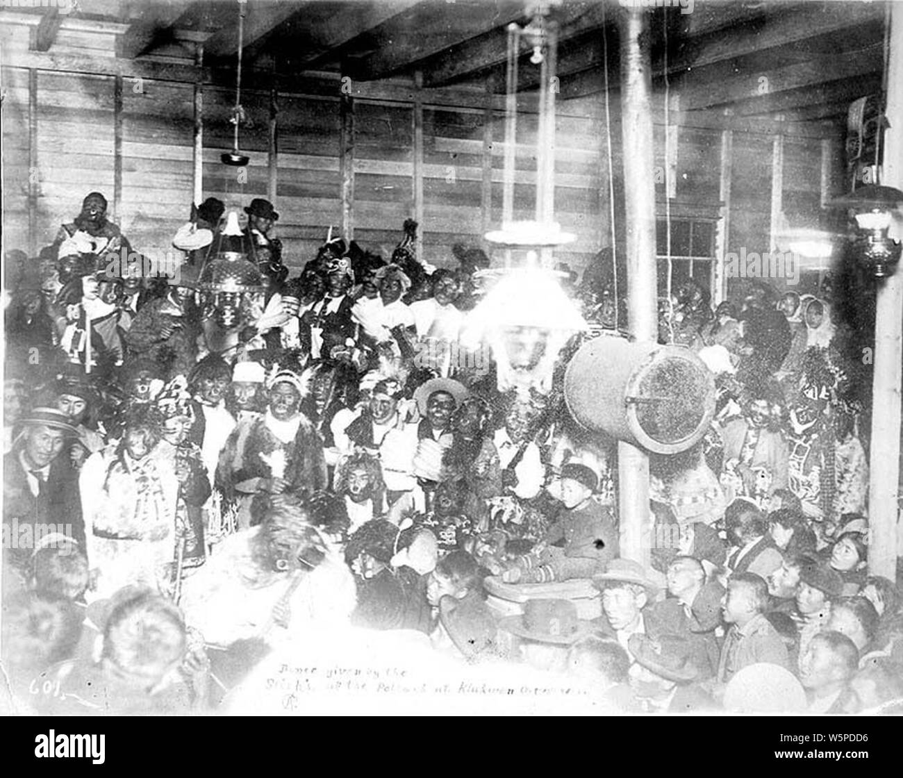 Potlatch dancers hi-res stock photography and images - Alamy
