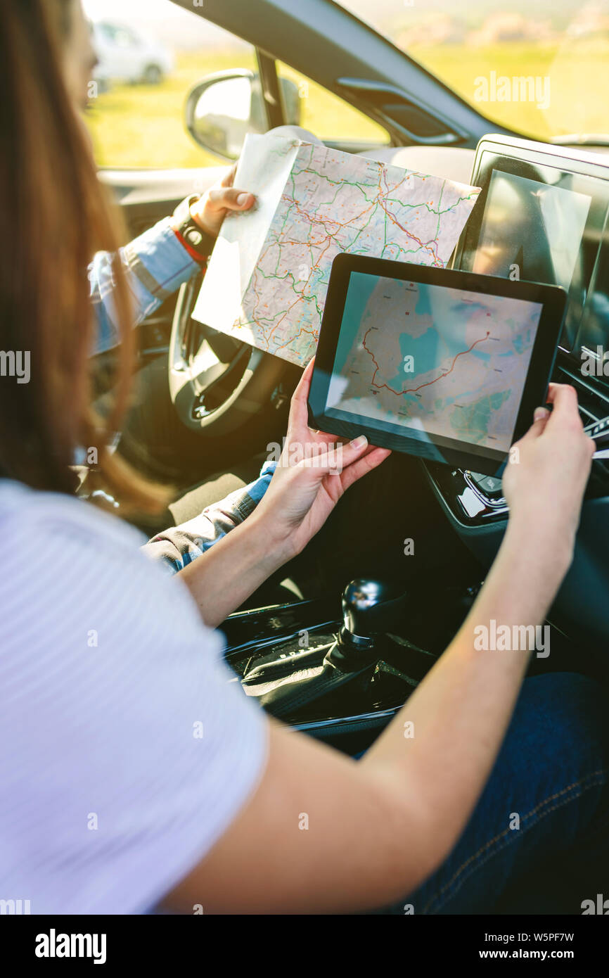 Person using paper map hi-res stock photography and images - Alamy