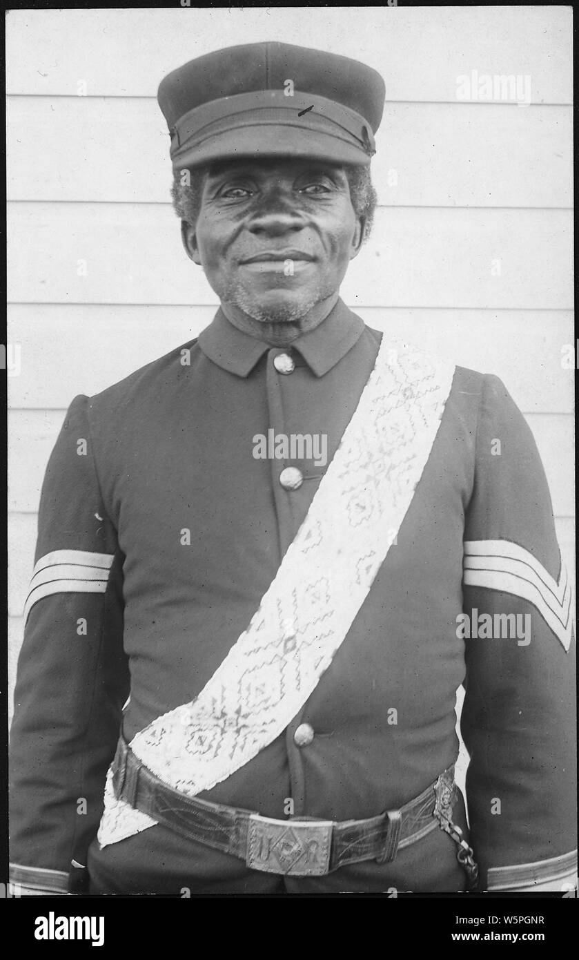 Police tunic hi-res stock photography and images - Alamy