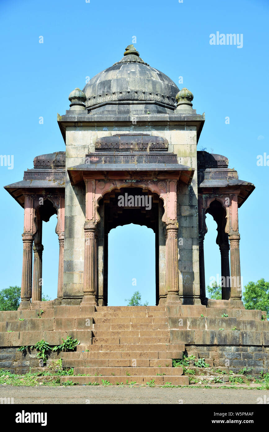 Chatri hi-res stock photography and images - Alamy
